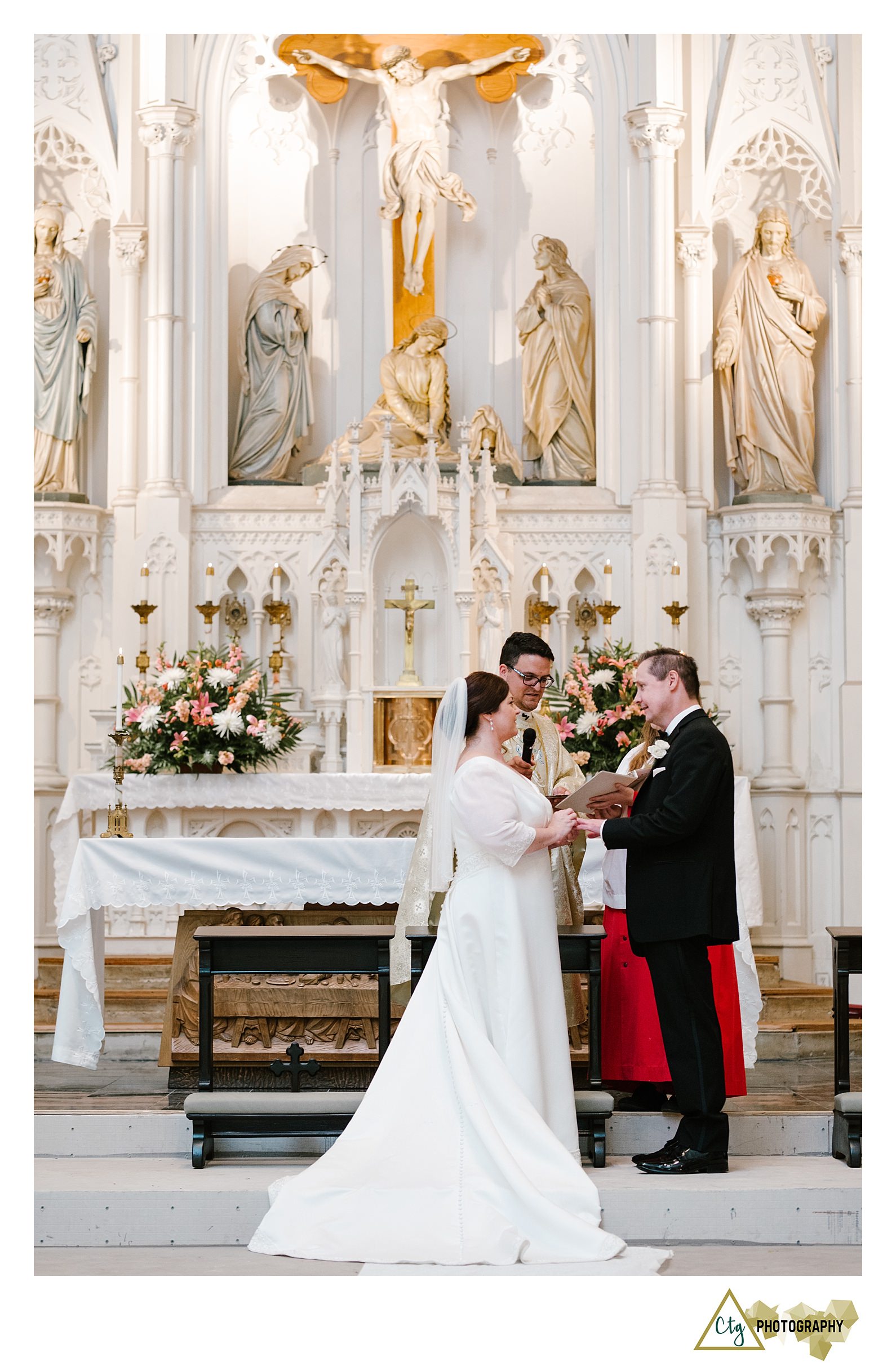 St. Peter Parish Wedding-Pittsburgh-Pam & Vince
