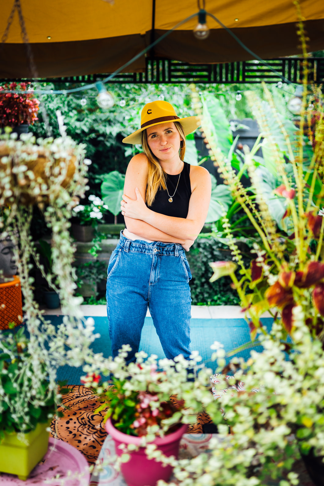 Greenery Backyard Pgh Photoshoot - Pittsburgh Wedding Photographer